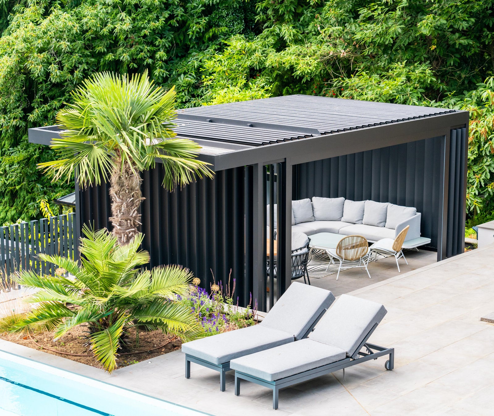 Umbris Pergolas | Modern Outdoor Shelters – The Modern Furniture Company | Shop Now